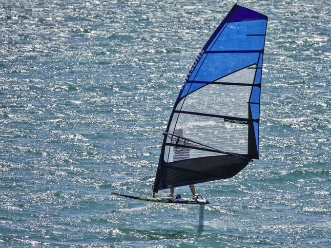 Windsurf foiling – a beginner’s guide with Romain Jourdan of Windfoil Zone
